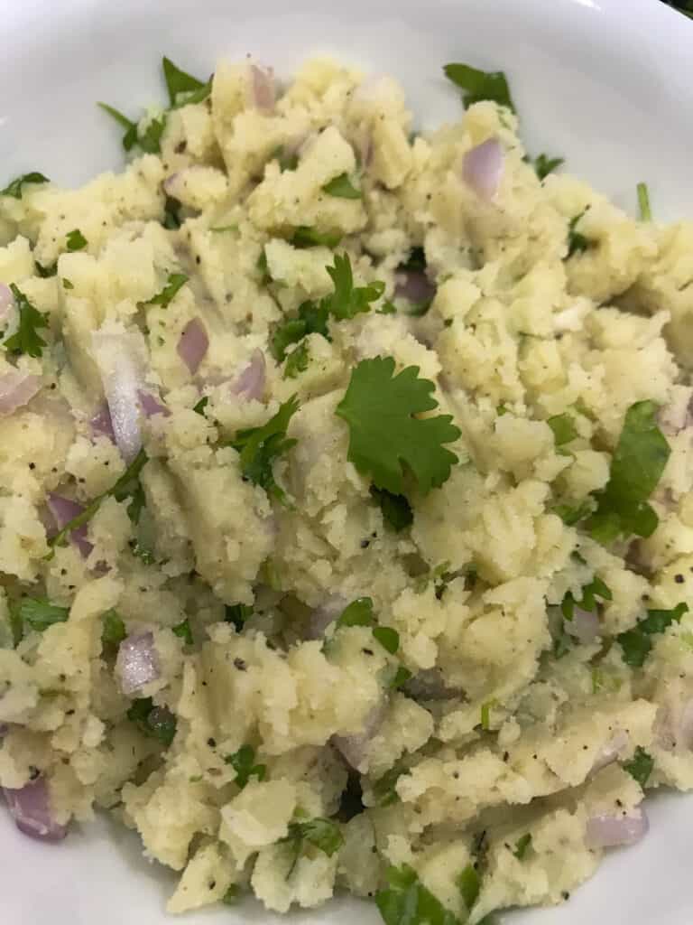 Indian Spiced Mashed Potatoes Recipe (Aloo Chokha - Aloo Bharta)