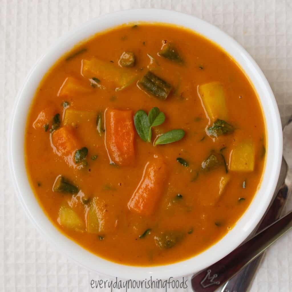 Instant Pot Vegetable Curry - Everyday Nourishing Foods