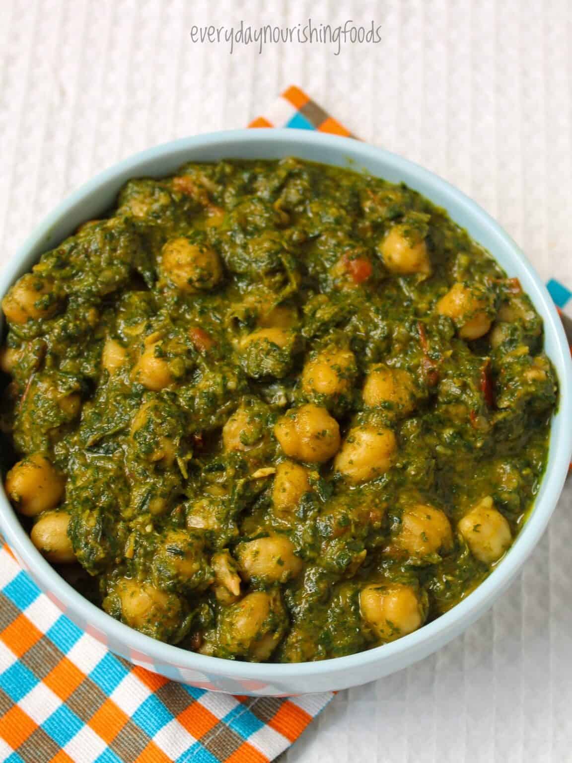 Chana Saag (Indian Chickpea and Spinach Curry) - Everyday Nourishing Foods