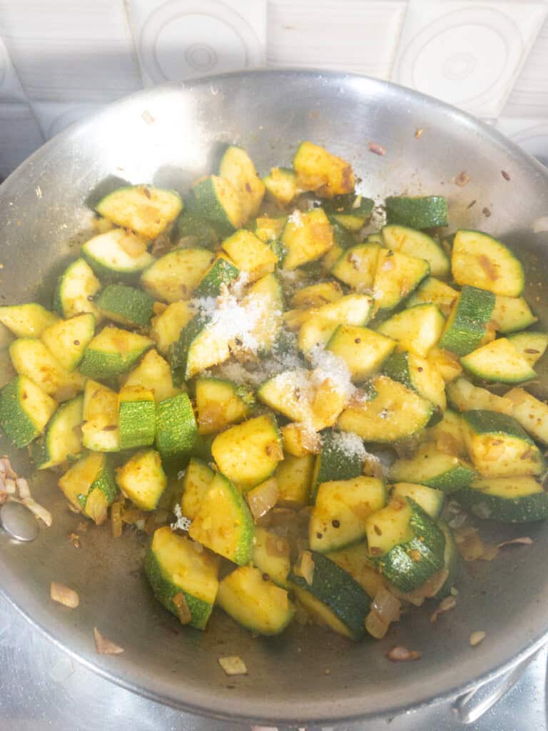 Quick Indian Zucchini Curry Recipe – Ready in 20 Minutes! - Everyday ...