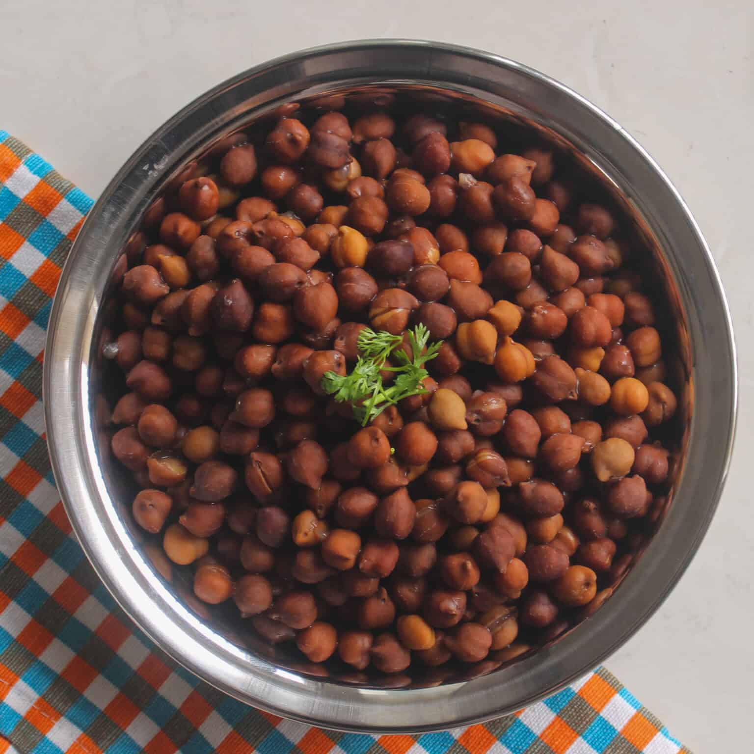 Instant Pot Kala Chana (Brown Chickpeas) - Everyday Nourishing Foods